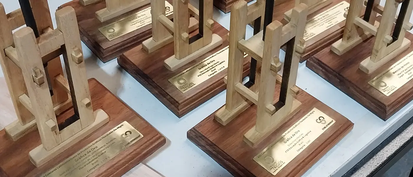 Premios y Regalos Empresariales - Creaciones Industriales